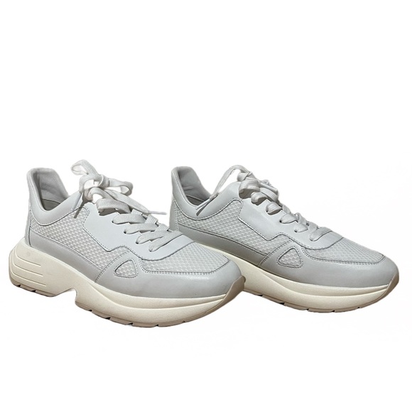 Stuart Weitzman | Shoes | Stuart Weitzman Willow Runner Mesh Leather ...